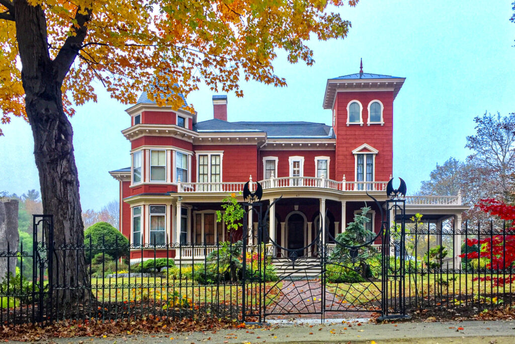 The Kings House - Blevins Creative Group, Inc.